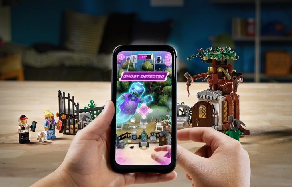 Lego’s Newest Playsets Transform Normal Toys into Augmented Reality ...